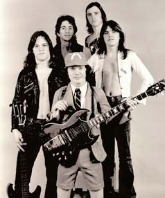 ROCK PARA TUS OIDOS: AC/DC 1975 - T.N.T.